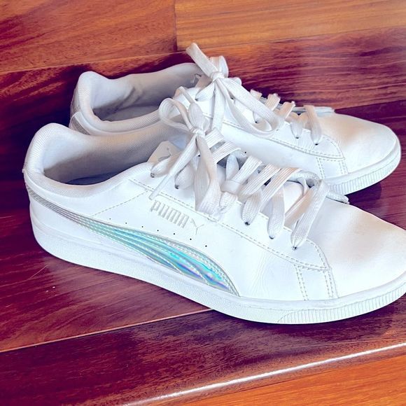 Puma | Shoes | New Puma All White Iridescent Rainbow Hologram Accent ...